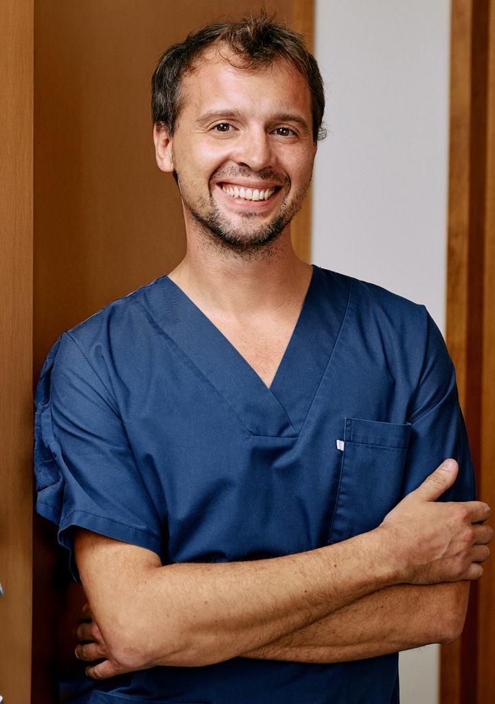 Dr. MANAC'H - Chirurgien Maxillo-Facial à Paris | SCM Paris